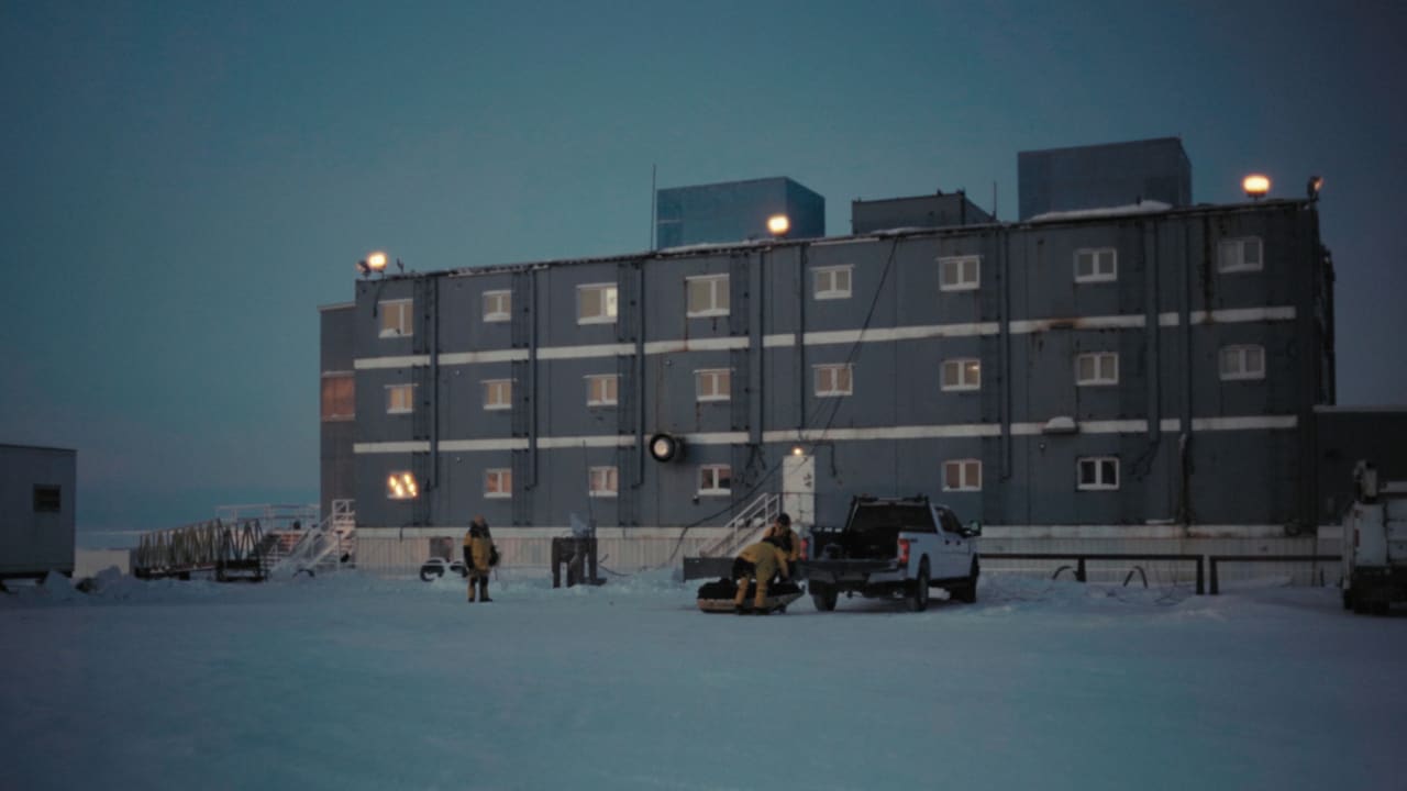 D'un monde à l'autre (2026) - Film and sessions - Cinémas Pathé